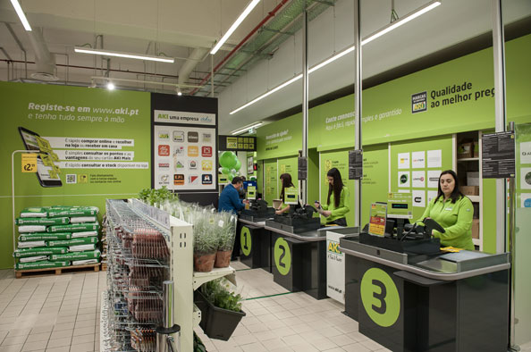 Nova loja AKI abre no LoureShopping