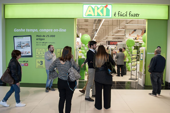 Nova loja AKI abre no LoureShopping