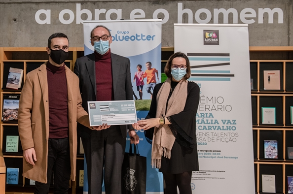 Prémio Maria Amália Vaz de Carvalho entregue a João Albano Fernandes